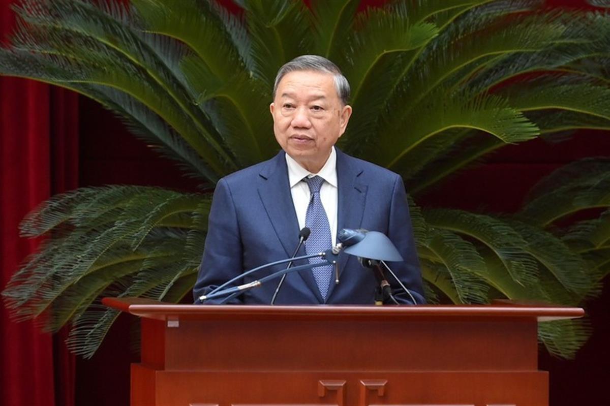 Party chief demands relentless anti-corruption drive with no exceptions