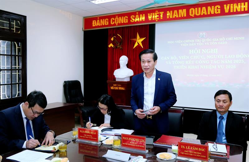 Viện Dân tộc và Tôn giáo tổ chức Hội nghị viên chức, người lao động và ...